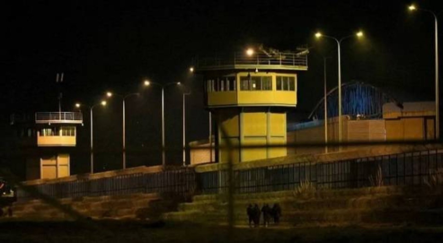 အီကွေဒေါမှာ ထောင်တွင်း အဓိကရုဏ်းဖြစ်ပွားခဲ့ရာ အနည်းဆုံး လူ ၁၅ ဦး သေဆုံး