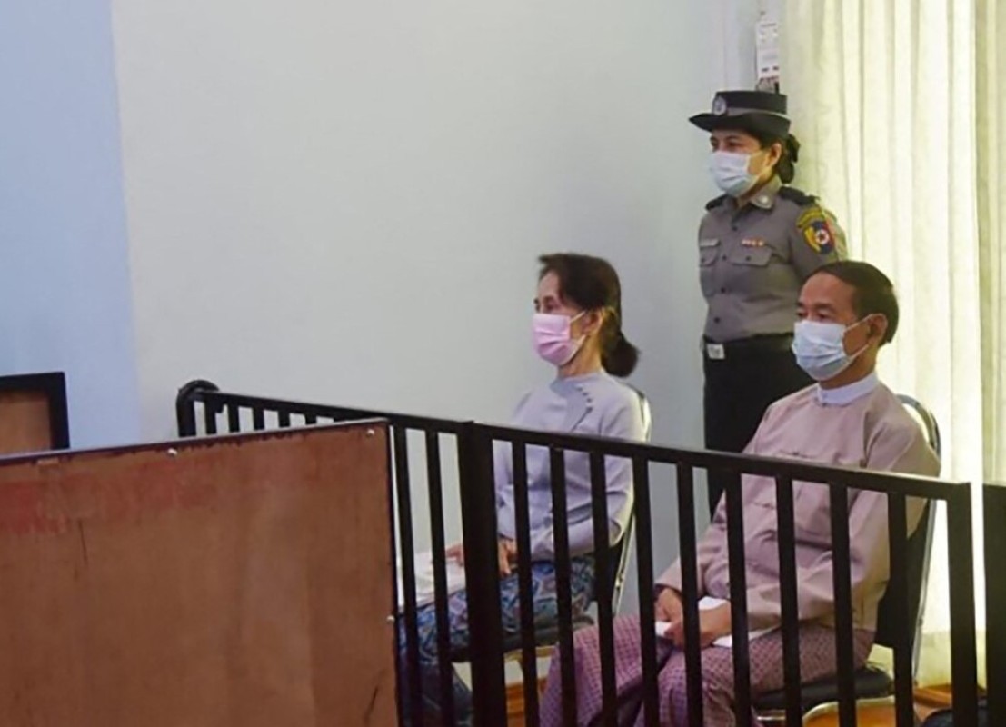 Nld ဗဟိုအလုပ်ကော်မတီ Cwc အပေါ် ဒေါ်အောင်ဆန်းစုကြည် နှင့် ဦးဝင်းမြင့