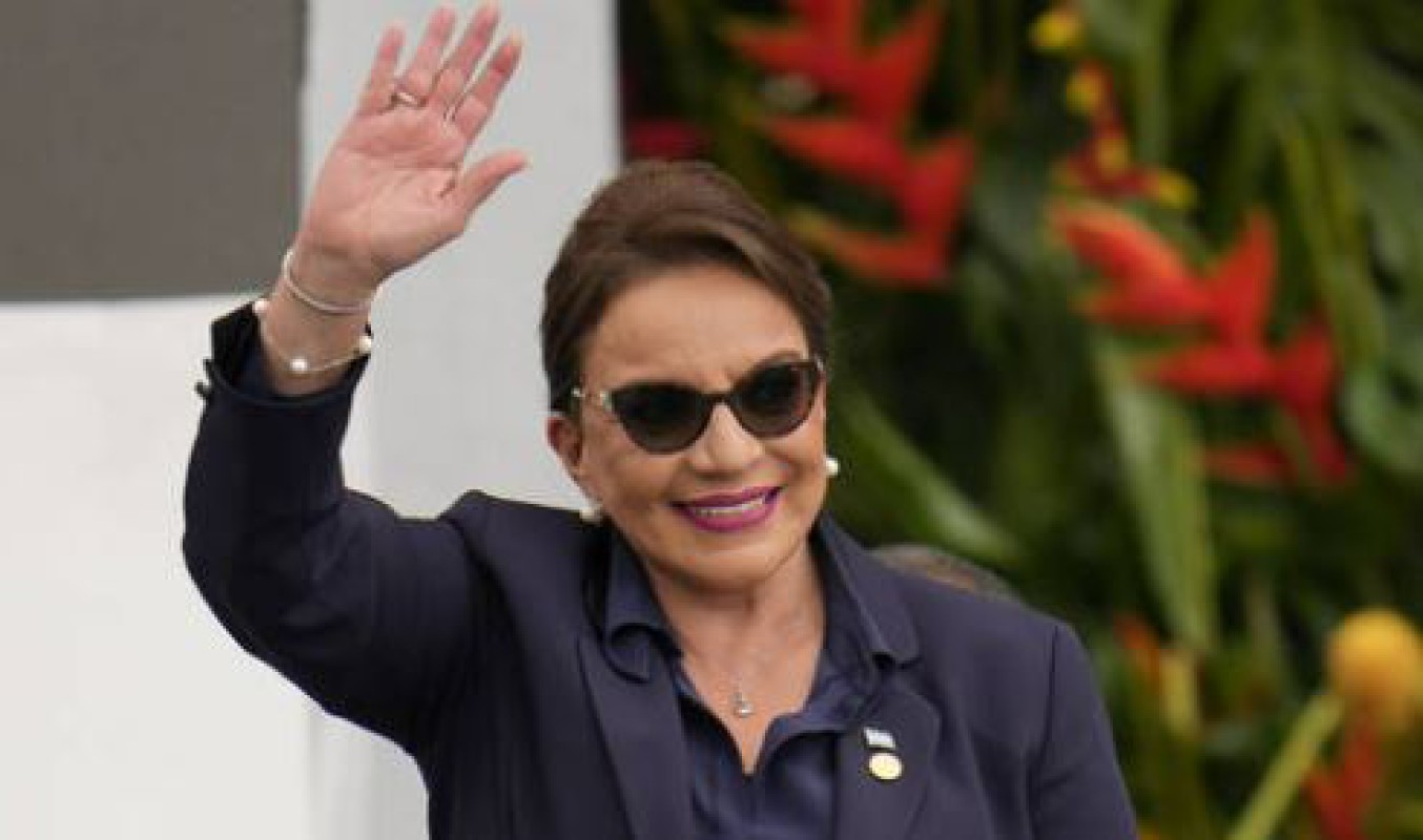 တရုတ်နှင့် တရားဝင်သံတမန်ဆက်ဆံရေးတည်ဆောက်ရန် စီစဥ်နေသည့် ဟွန်ဒူးရပ်စ်နိုင်ငံကို အမေရိကန်နိုင်ငံ