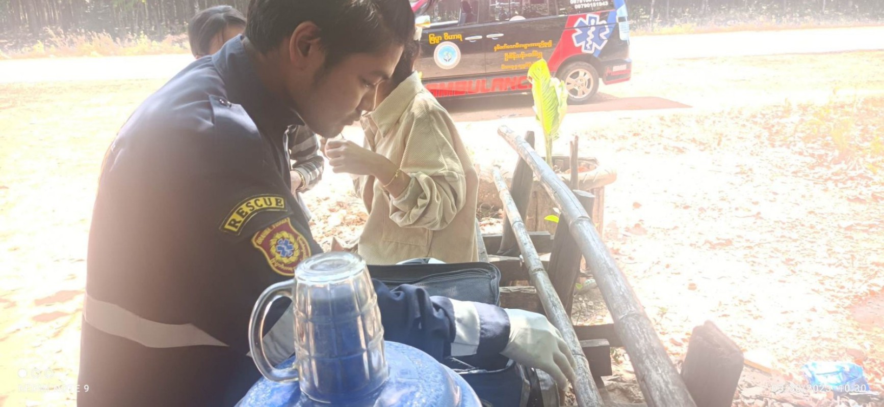 မော်လမြိုင် သံဖြူဇရပ်ကားလမ်းတွင် အမျိုးသမီး ၂ ဦး ပိုက်ဆံအိတ်လုယက