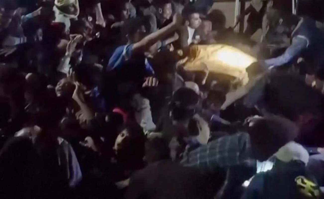 ယီမင်နိုင်ငံတွင် လူနင်းလူပိမှုများကြောင့် အနည်းဆုံး လူ ၈၅ ဦး သေဆုံး