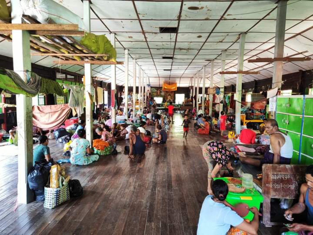 Thousands of Villagers Evacuate to Laputta for Potential Cyclone