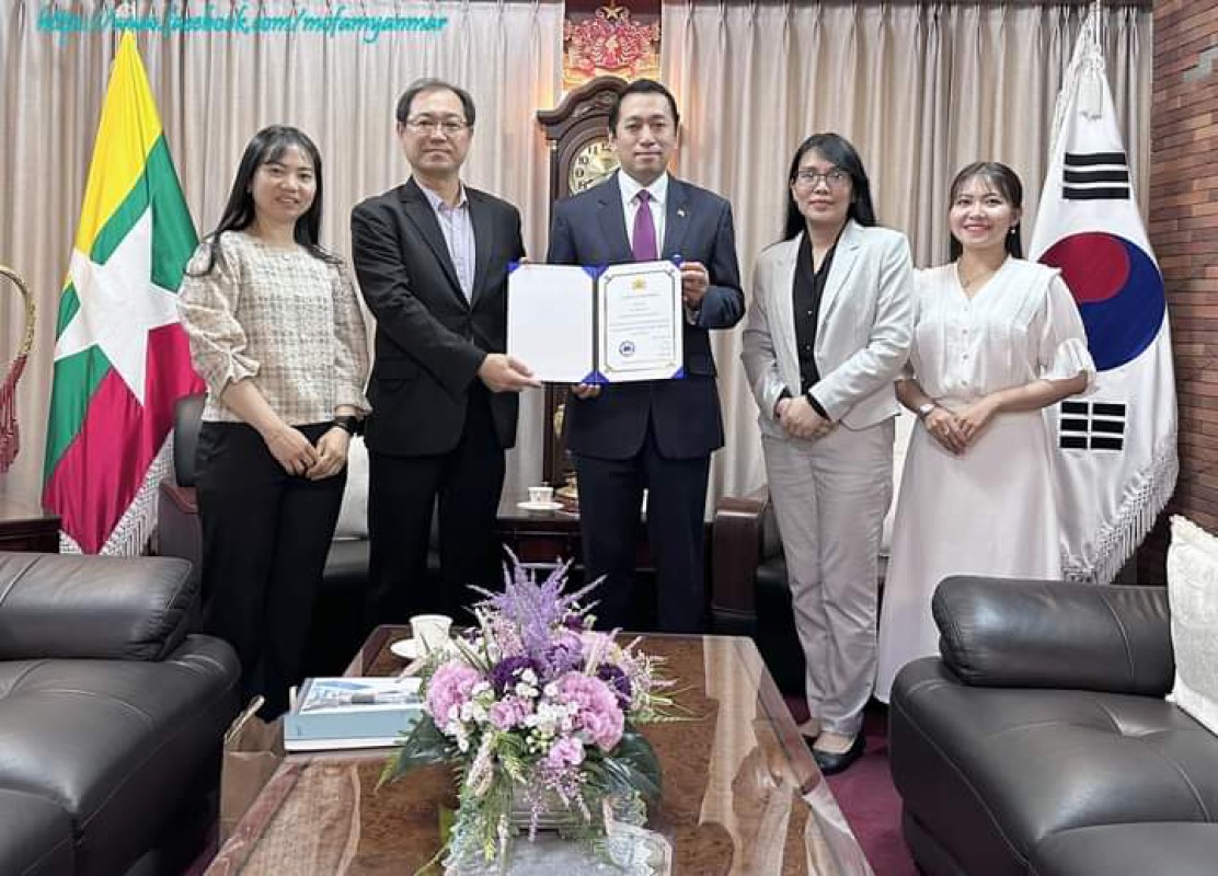 လေဘေးသင့်ဒေသများအတွက် ကိုရီယားနိုင်ငံရှိ Sunshine Yangon Companyမှ ဝမ်(၁)သန်း လှူဒါန်း