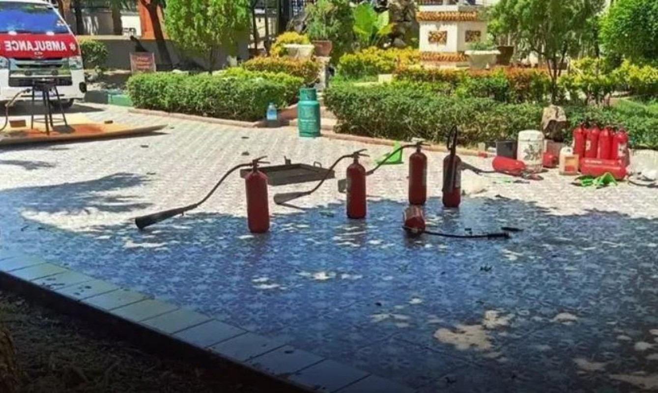 ဘန်ကောက်မြို့ရှိ စာသင်ကျောင်းတစ်ကျောင်းမှာ မီးသတ်ဆေးဘူး ပေါက်ကွဲမှုက