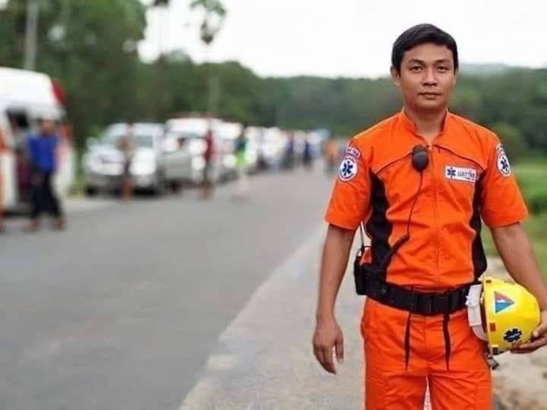 ထားဝယ်အခြေစိုက် ဇမ္ဗူသီရိအရေးပေါ်လူနာကူညီသယ်ဆောင်ရေးအဖွဲ့ဥက္ကဋ္ဌကို Pdf