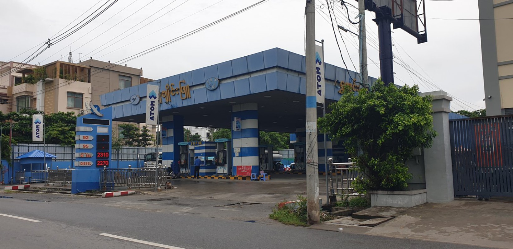 ၉၂ ဓာတ်ဆီဈေး ကျဆင်းလာသော်လည်း ဆိုင်အချို့၌ ဝယ်ယူ၍မရဖြစ်နေဟုဆို