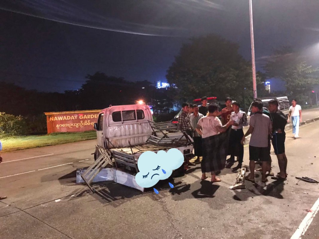 လှိုင်သာယာမြို့၌ Hijet နှင့် အိမ်စီးကားတို့ တိုက်မိခဲ့ရာမှ အမျိုးသား ၅