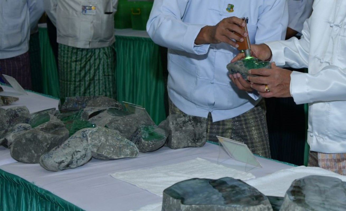 နှစ်လယ် ကျောက်မျက်ရတနာပြပွဲ ပဉ္စမနေ့တွင် ကျောက်စိမ်းအတွဲပေါင်း ၇၀၀ က