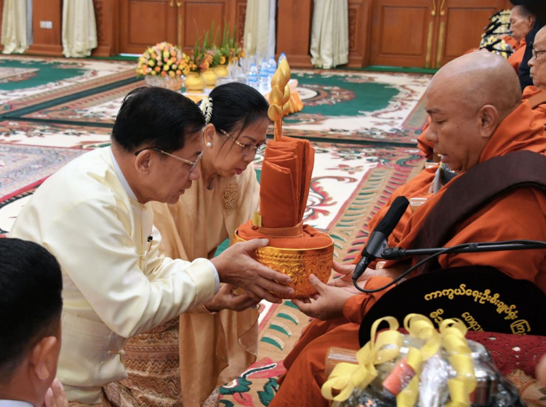အလှူငွေကျပ်သိန်း ၁၇ဝဝ ကျော်ရှိသည့် ကာကွယ်ရေးဦးစီးချုပ်ရုံး ကြည်း၊ ရေ