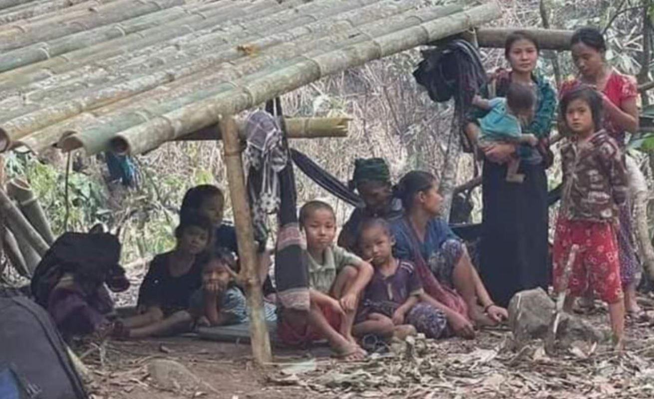 မြန်မာနိုင်ငံမှာဖြစ်ပွားနေတဲ့ တိုက်ပွဲတွေကြောင့် နေရပ်စွန့်ခွာတိမ်းရ