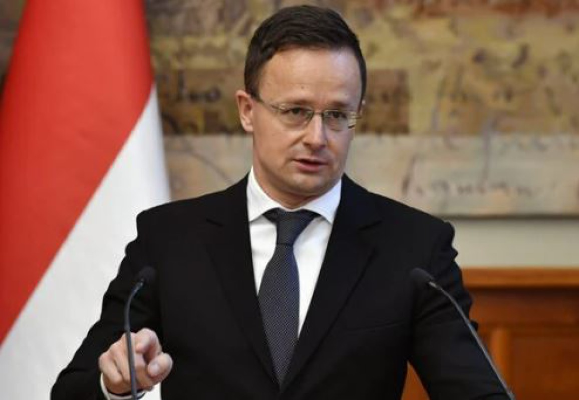 ယူကရိန်းစစ်ပွဲ ရပ်တန့်စေလိုရင် စစ်လက်နက်ပစ္စည်းကူညီပေးတာတွေကို ရပ်တန့်ရမယ်လို့ ဟန်ဂေရီအစိုးရ ပြော