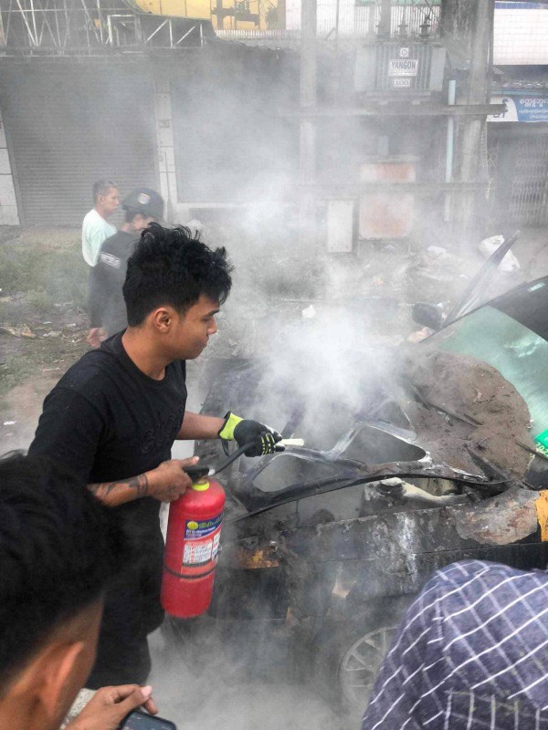လှိုင်မြို့နယ်တွင် ဘတ္ထရီရှော့ဖြစ်ရာမှ တက္ကစီတစ်စီး မီးလောင်မှုဖြစ်ပွား