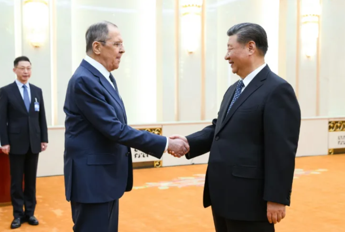 ရုရှားနှင့်ဆက်ဆံရေးအပေါ် ဖိအားပေးခြင်းမျိုး၊ ပြစ်တင်ဝေဖန်ခြင်းမျိုးကို